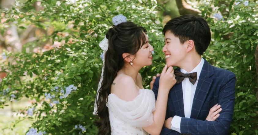 女同志情侶參加陸軍聯合婚禮票選 甜蜜婚紗照獲網友滿滿祝福！ | LalaTai 拉拉台